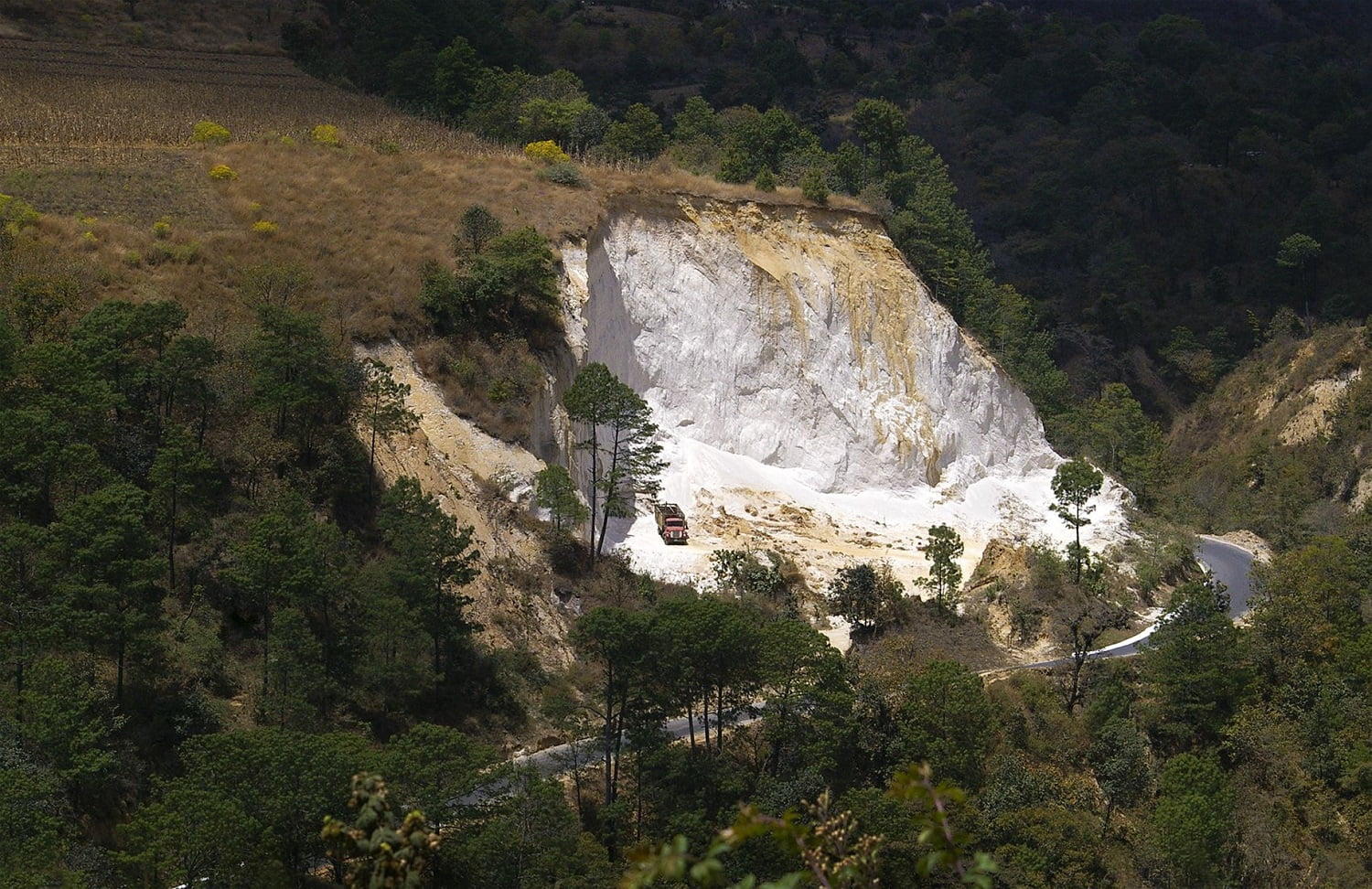 Ngororero: New project to support mineworkers and nearby communities ...